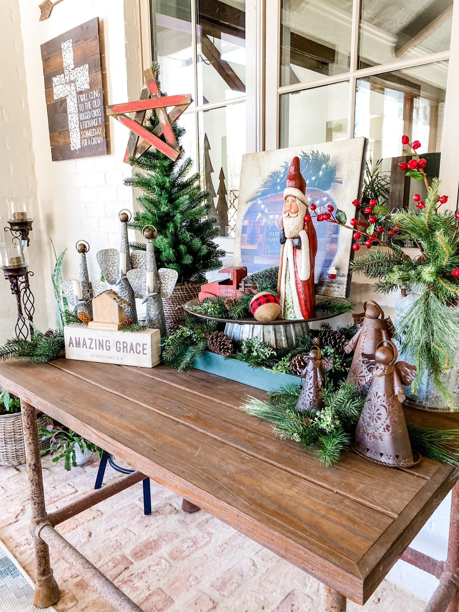 Parade of Christmas Homes II | alisaberrydesigns.com