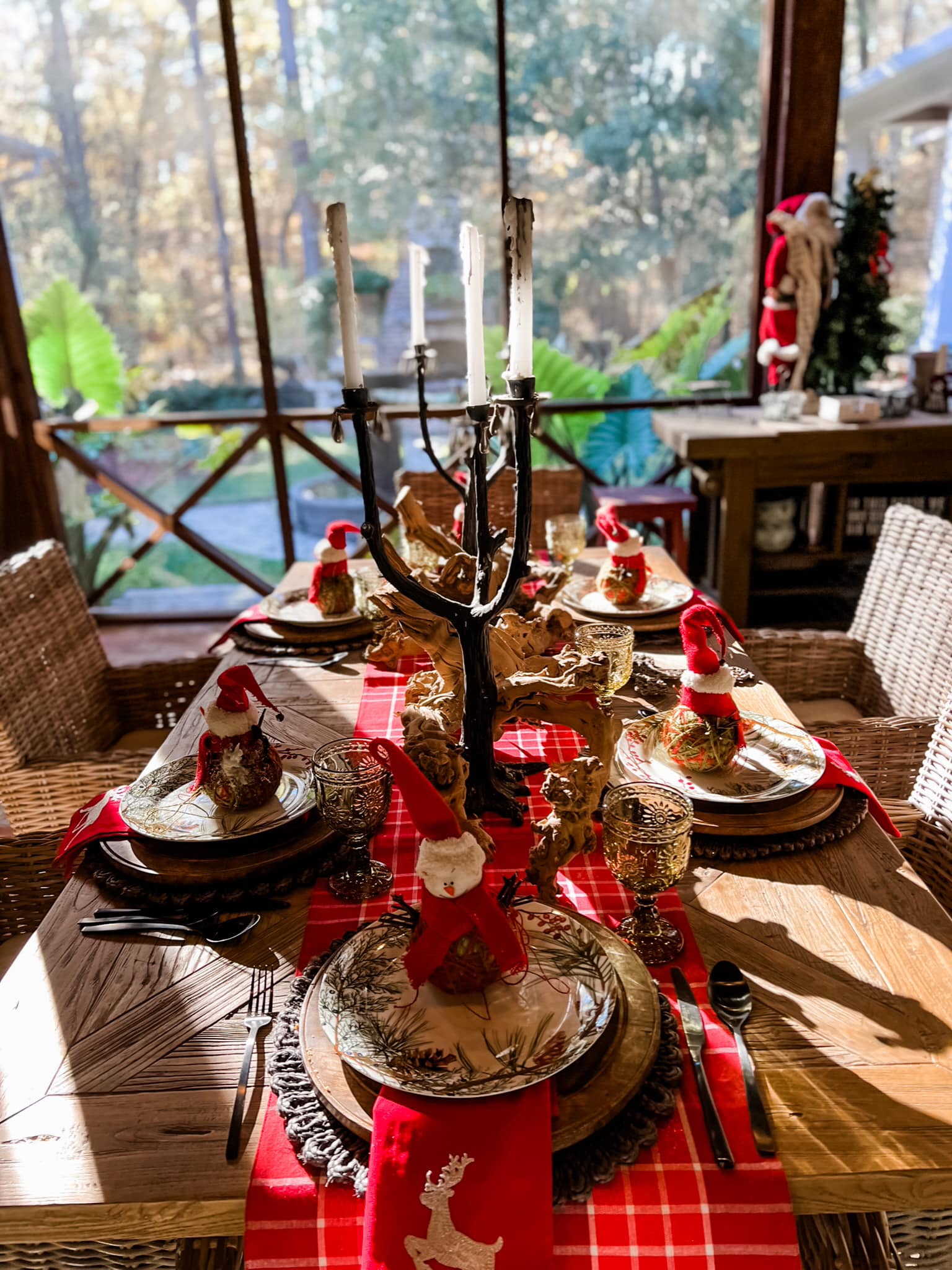 Parade of Christmas Homes II - alisaberrydesigns.com