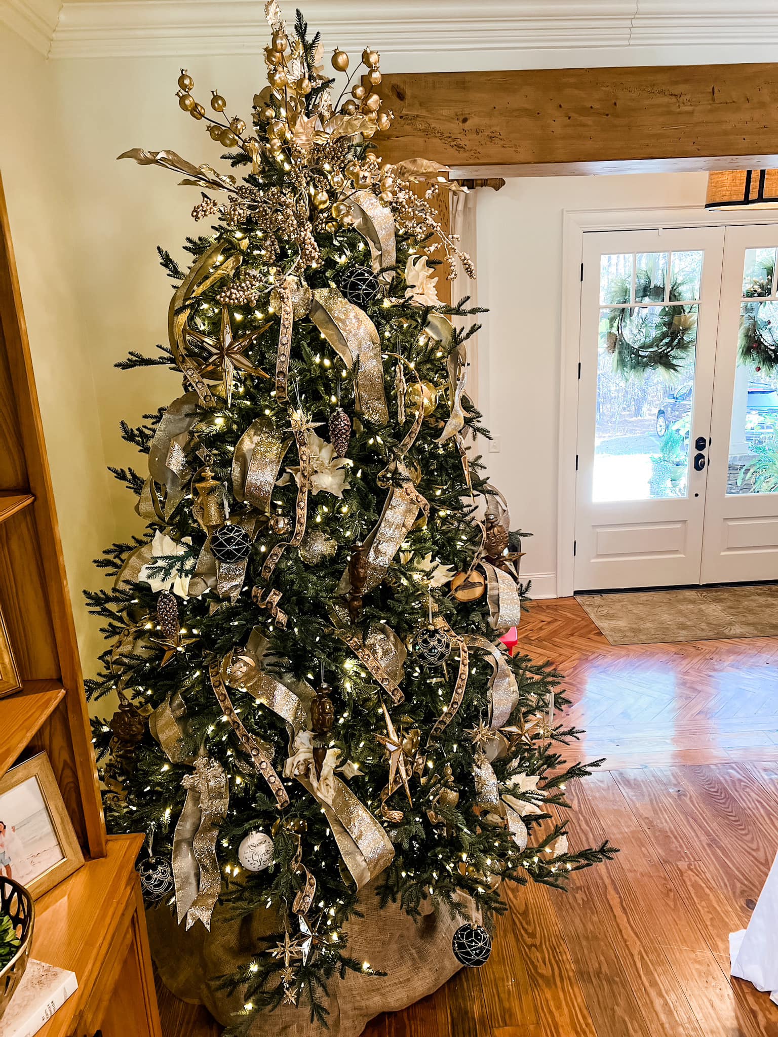 Parade of Christmas Homes II | alisaberrydesigns.com